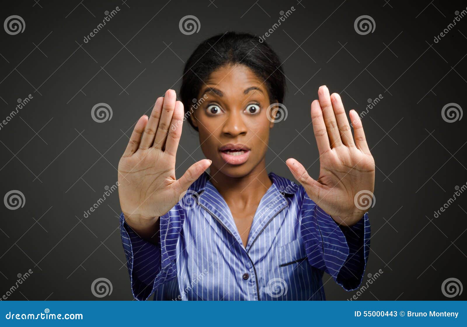 Vorbildliches Stoppschild Mit Der Hand Stockbild - Bild von leute ...