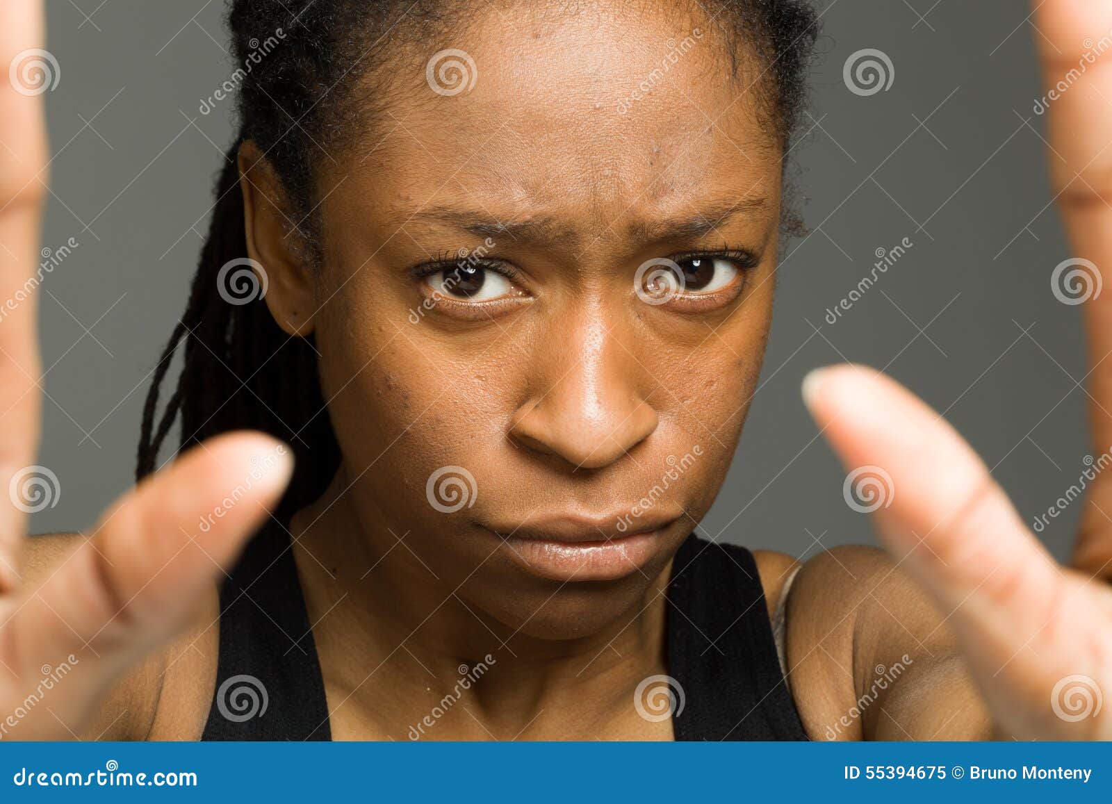 Vorbildliches Stoppschild Mit Der Hand Stockbild - Bild von schön ...