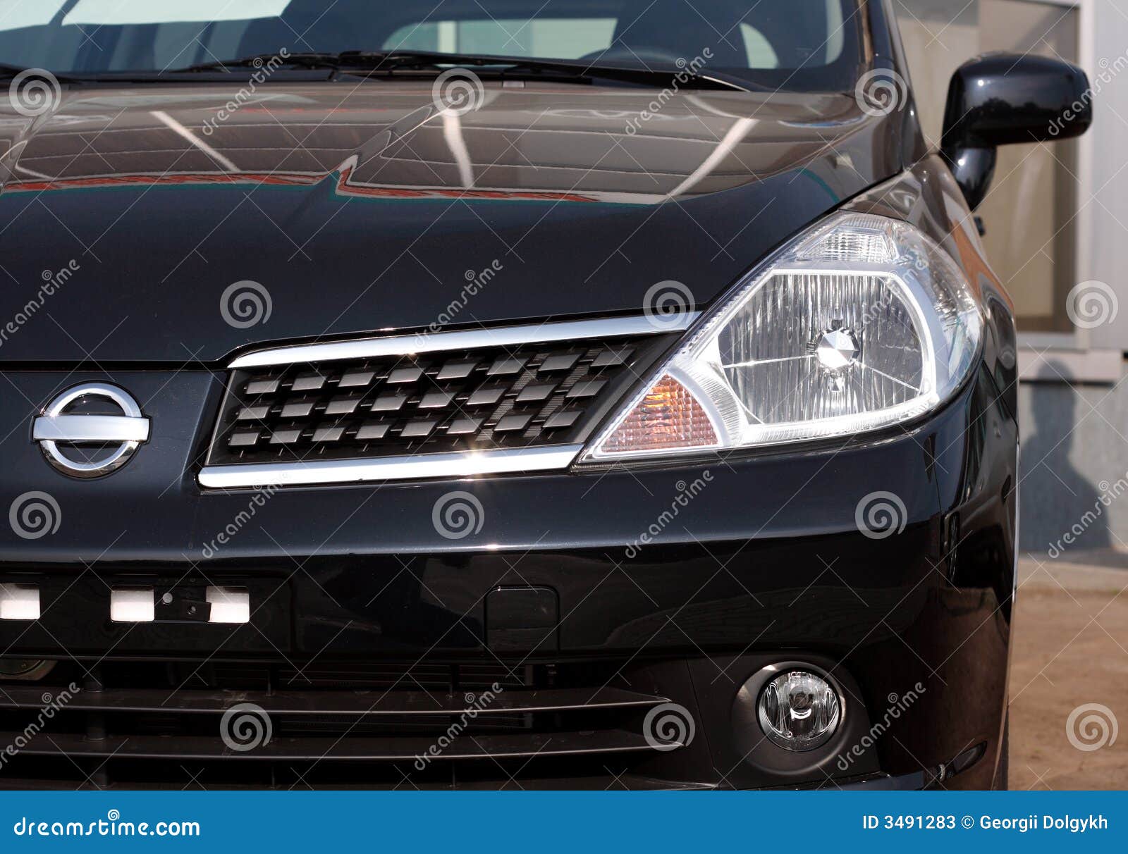 Vorderansicht Der Nahaufnahme Des Autos Bild. Bild: 3491283