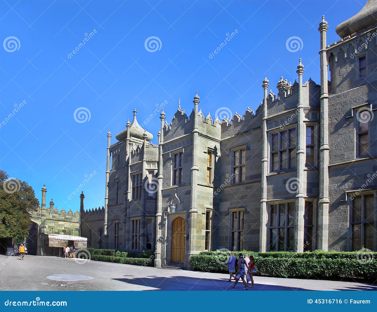 Vorontsov Palace in Alupka Crimea Editorial Photo - Image of chateau ...