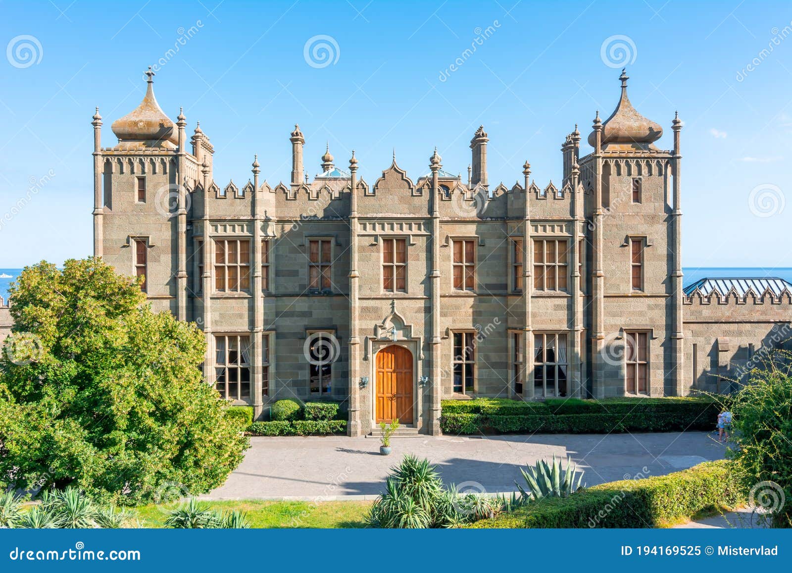 Vorontsov Palace in South Crimea Stock Image - Image of crimea, history ...