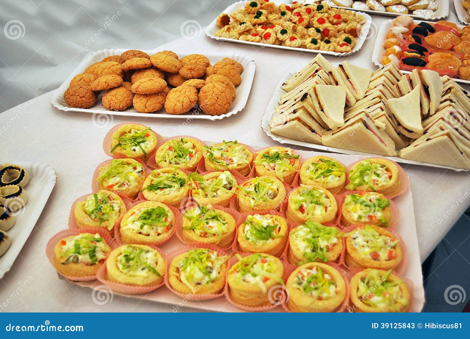 Voulevant immagine stock. Immagine di saporito, panino - 39125843