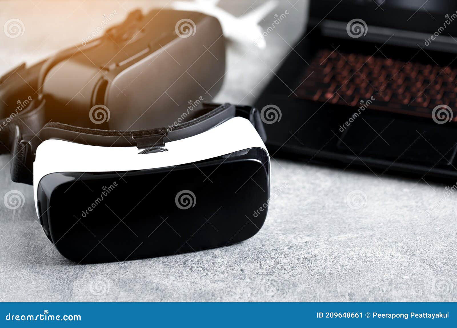 VR Virtual Reality Headset on Table Stock Image - Image of multimedia ...