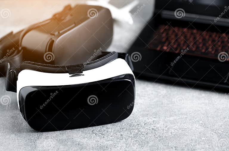 VR Virtual Reality Headset on Table Stock Image - Image of multimedia ...
