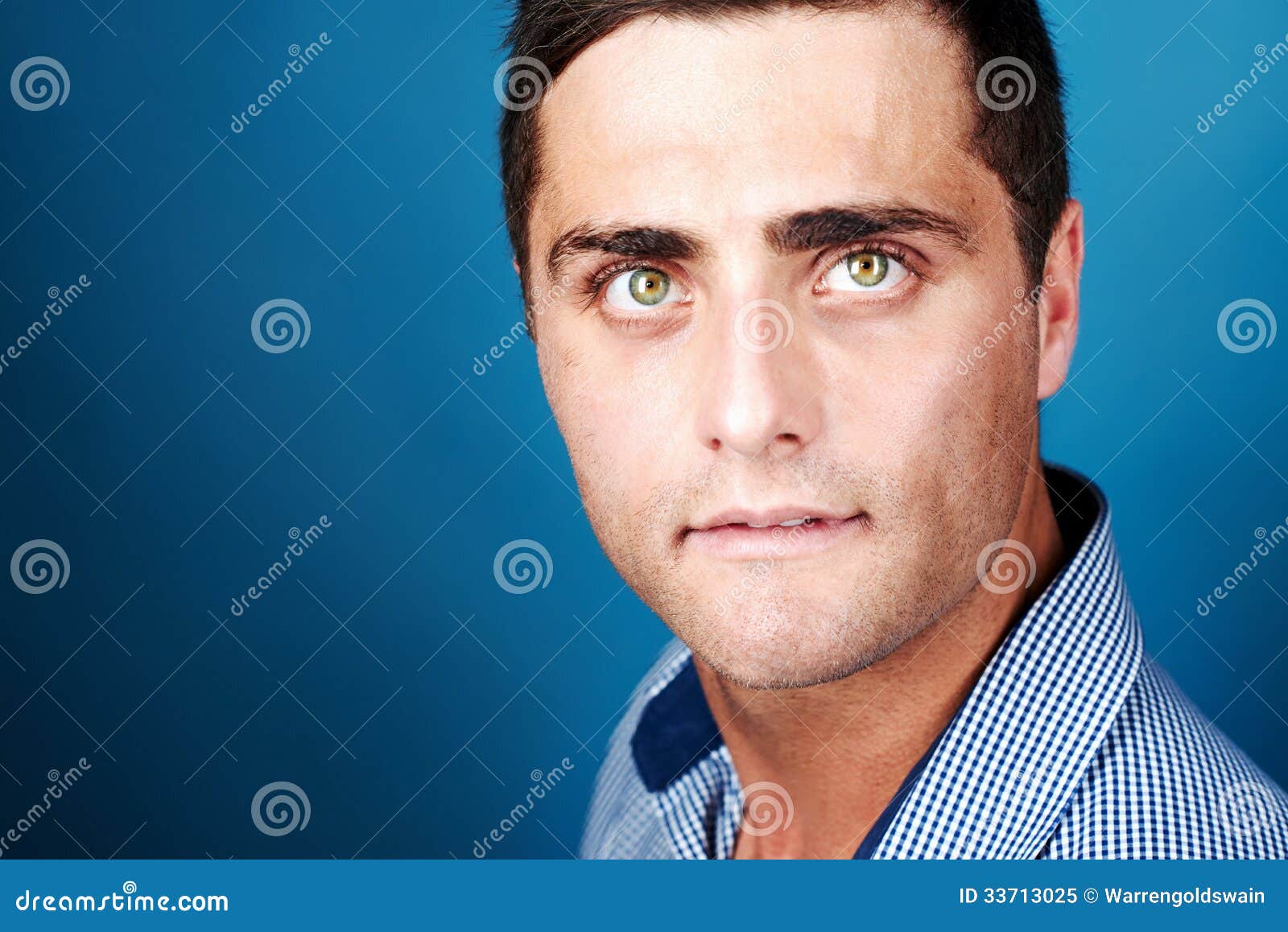 Vrai visage d'homme image stock. Image du type, caucasien - 33713025