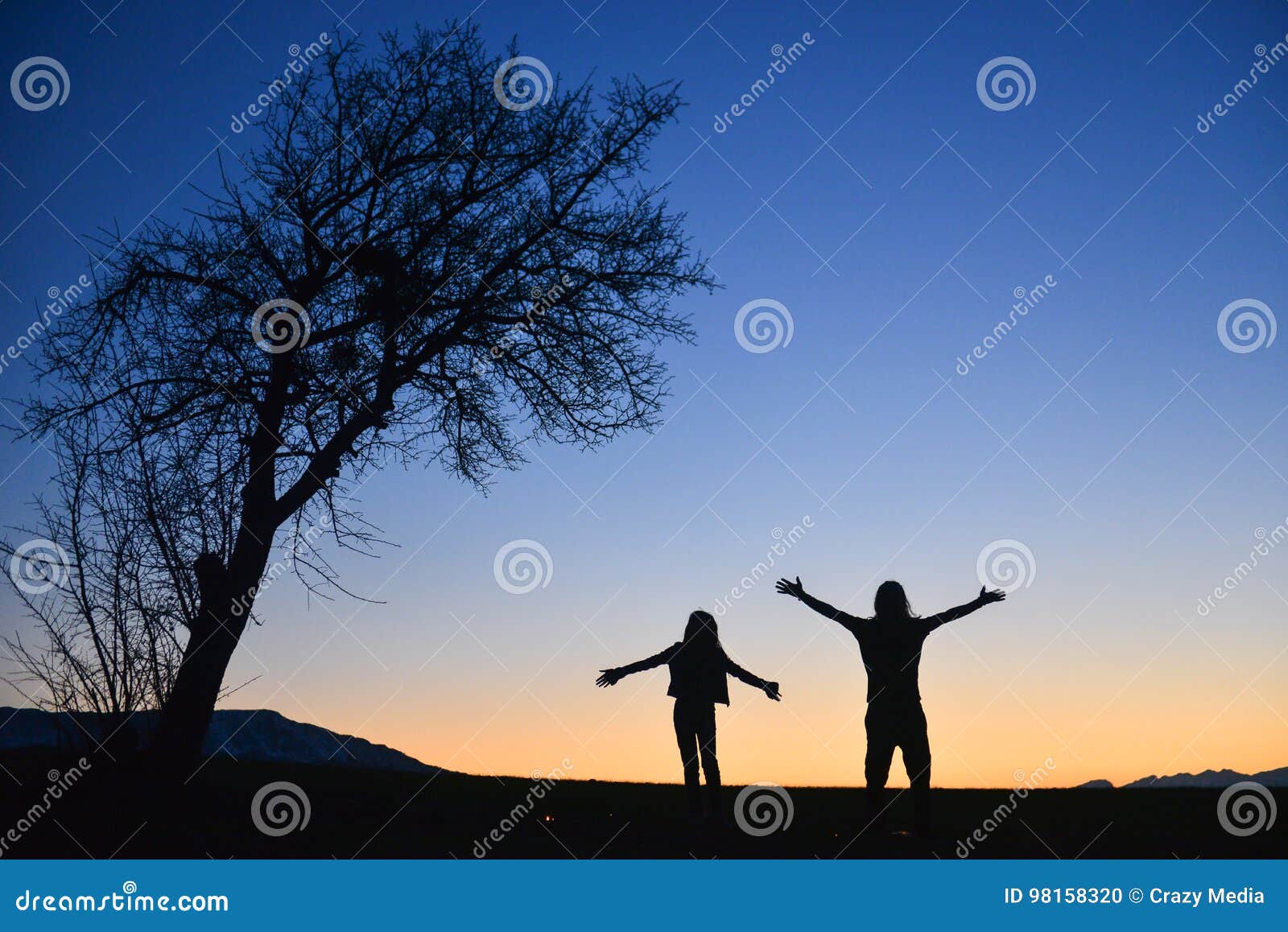 Vrede in Aard, Geluk En Vreugde Stock Foto - Image of gloed, begrip ...