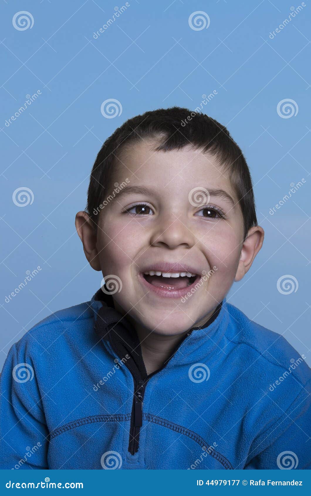 Vrolijk kind stock afbeelding. Image of menselijk, jongen - 44979177