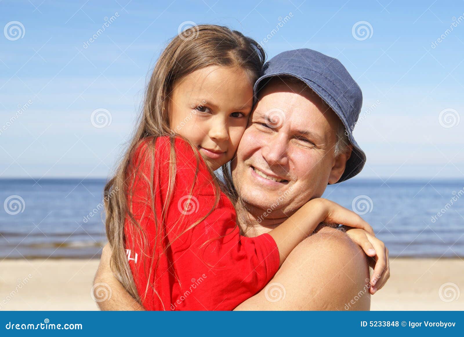 Vrolijke vader en dochter stock foto. Image of vrolijk - 5233848