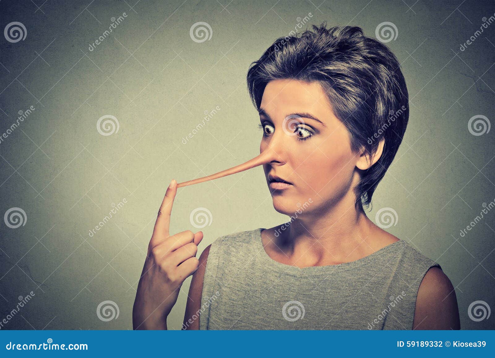Vrouw Met Lange Neus Leugenaarconcept Stock Foto - Image of lang ...