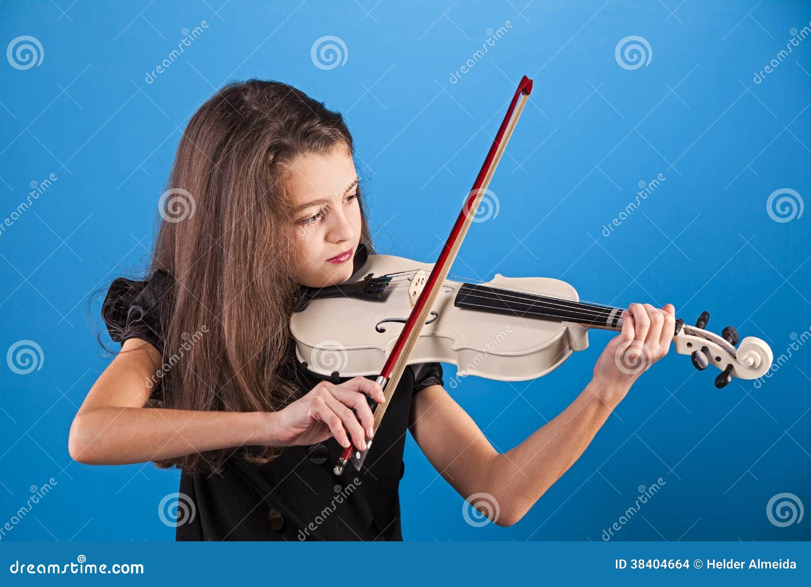 Vrouwelijk Kind Die De Viool Spelen Stock Foto - Image of bedrijf ...