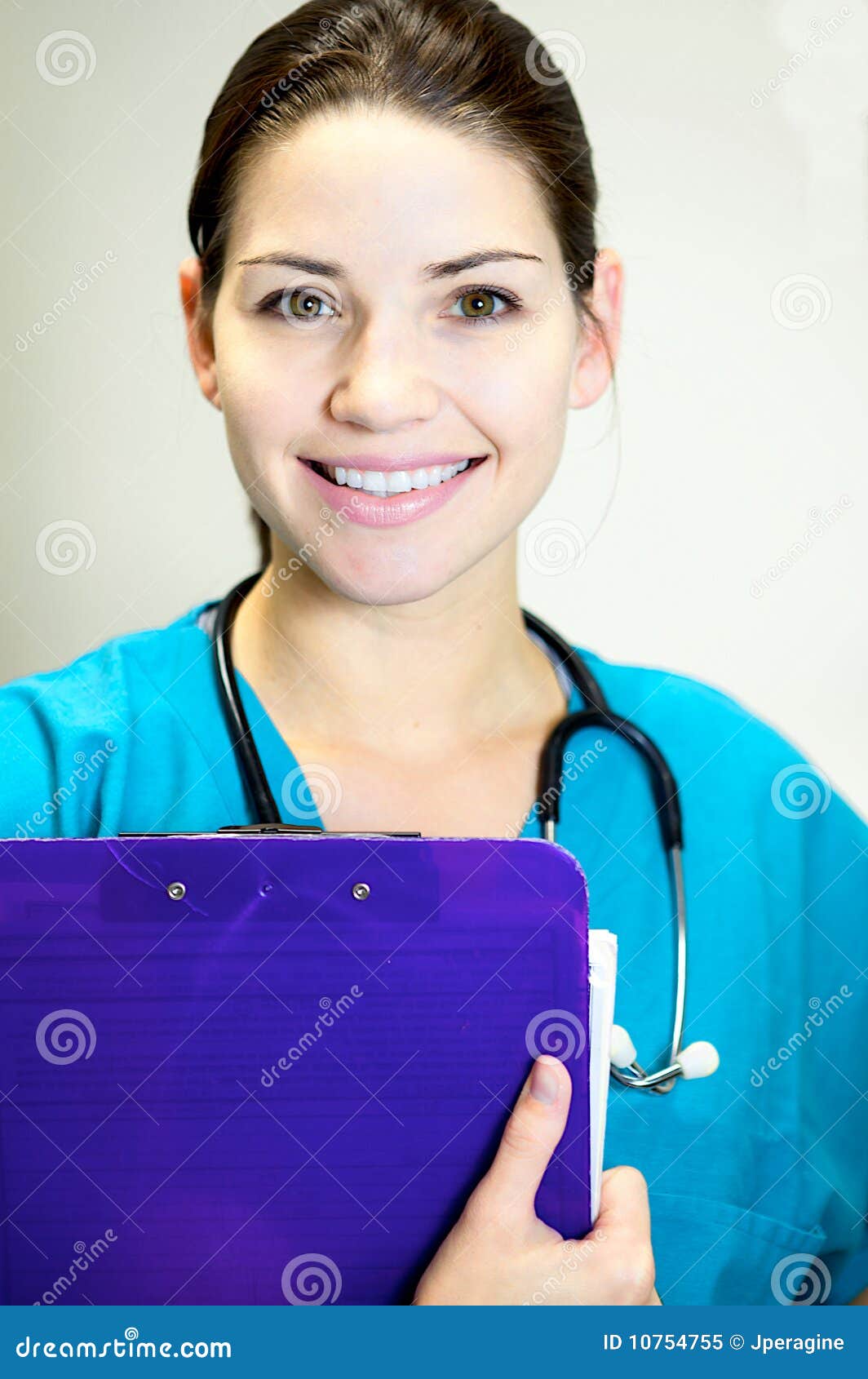 Vrouwelijke Verpleegster stock afbeelding. Image of ziekenhuis - 10754755