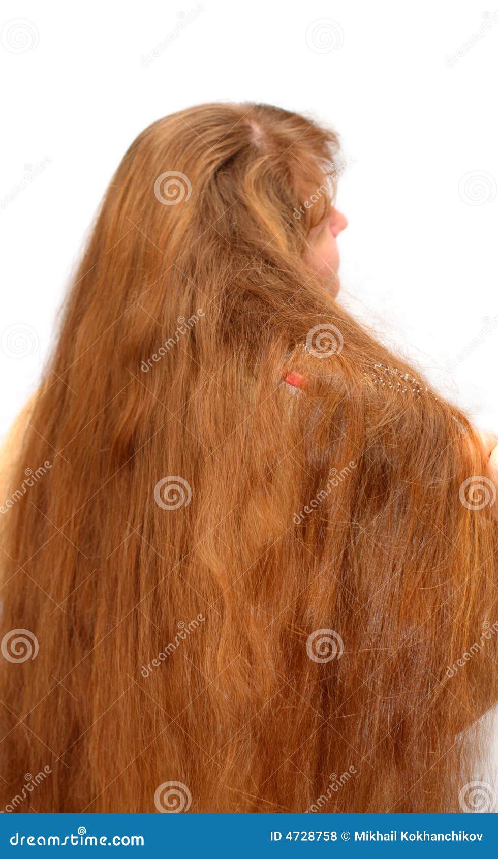 Vrouwen Die Haar Lang Rood Haar Kammen Stock Foto - Image of schoonheid ...