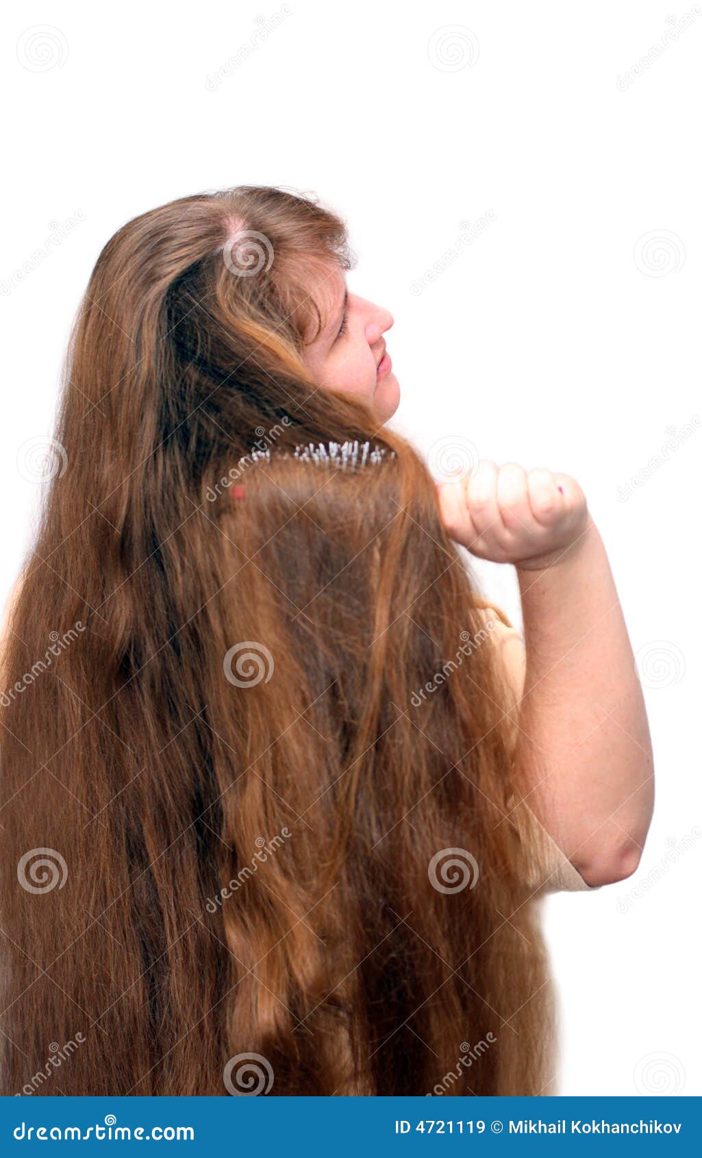 Vrouwen Die Haar Mooi Lang Rood Haar Kammen Stock Afbeelding - Image of ...