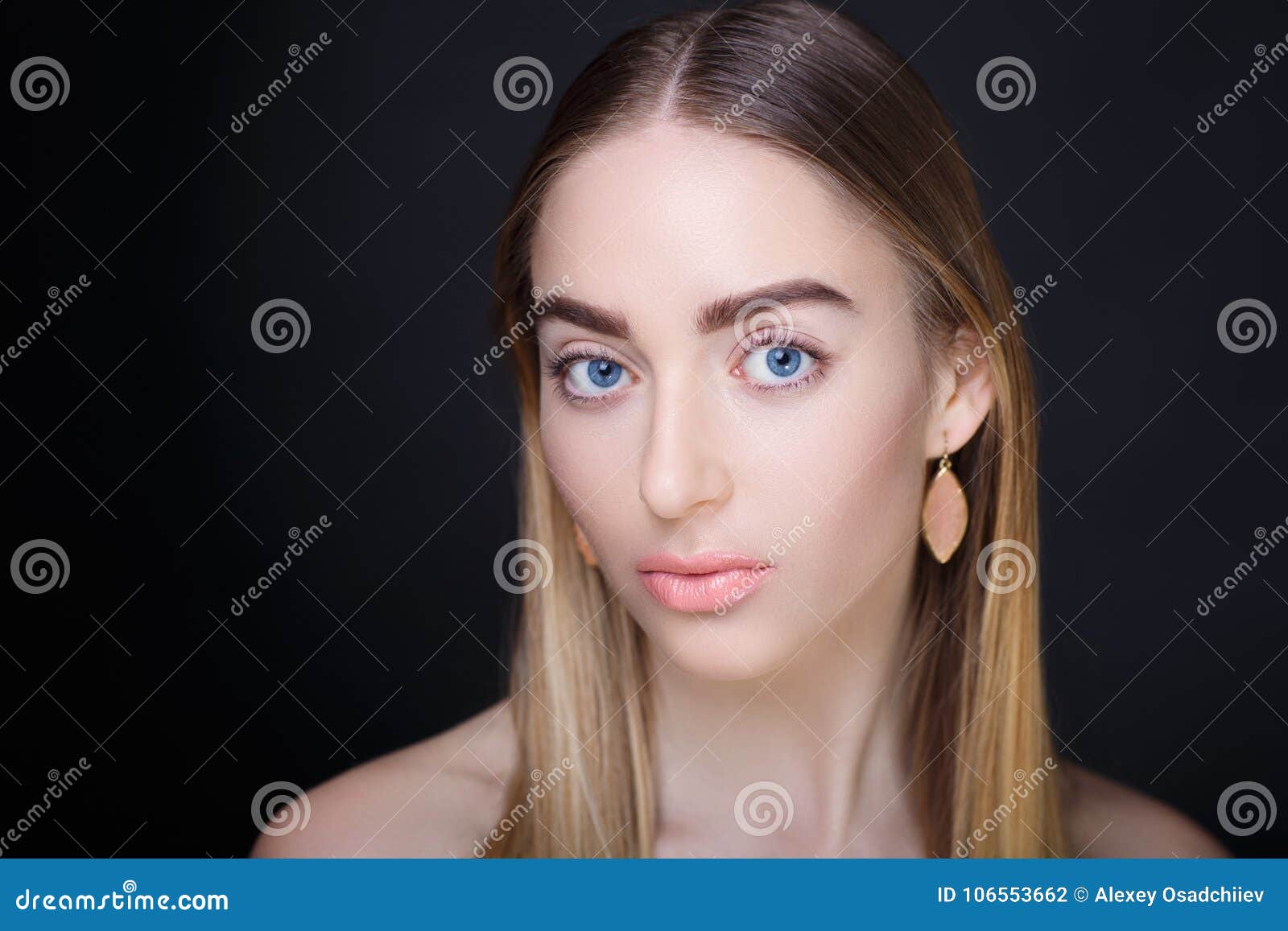 Vrouwen lelijk gezicht stock foto. Image of meisje, slordig - 106553662