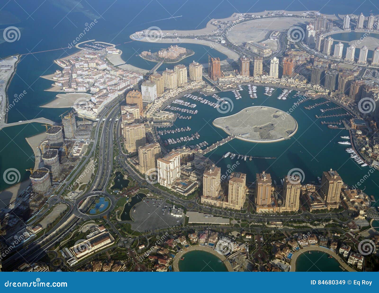 Vue Aérienne De La Perle Qatar Image stock - Image du football, île ...