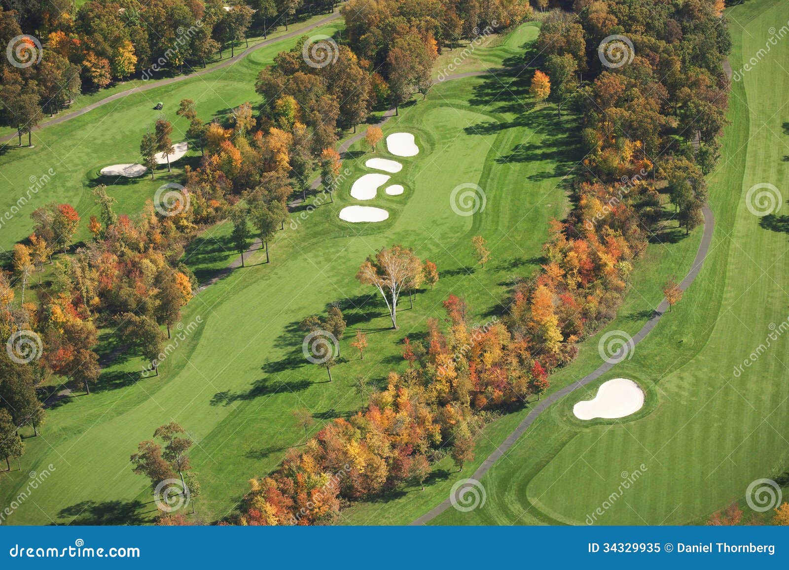 Vue Aérienne De Terrain De Golf En Automne Image stock - Image du vert ...