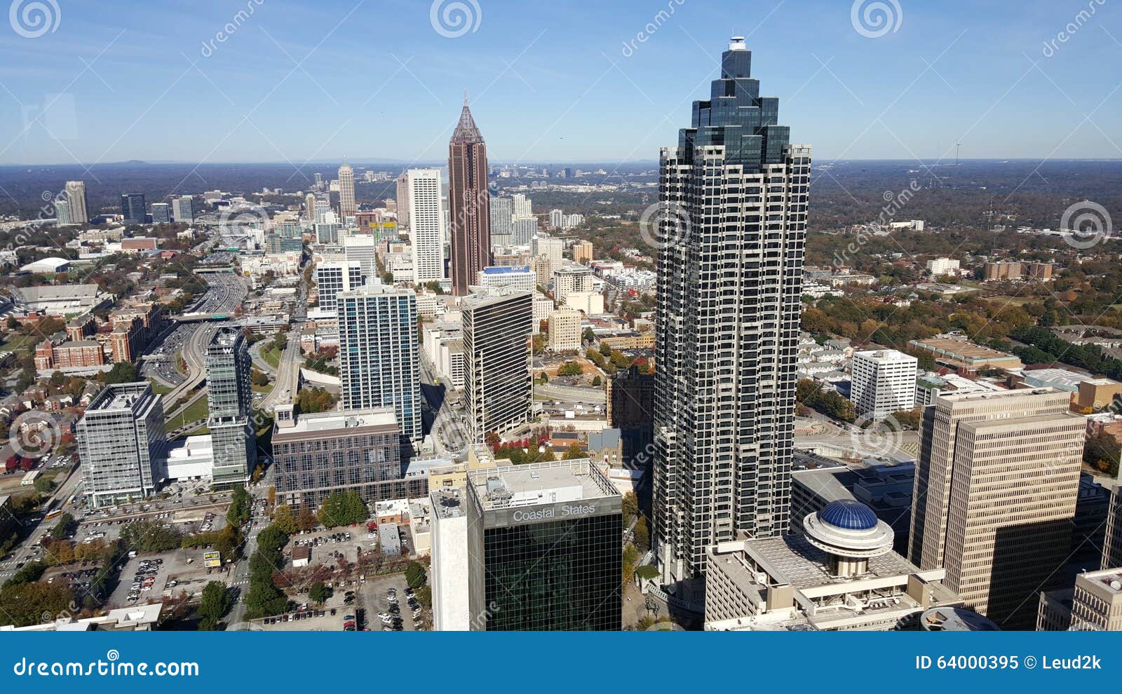 Vue d'Atlanta du centre image éditorial. Image du ville - 64000395