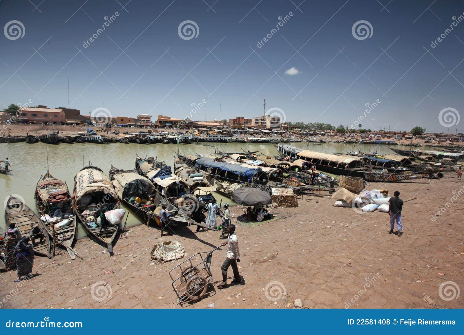 Vue D'ensemble Du Port De Mopti, Mali Photo stock éditorial - Image du ...