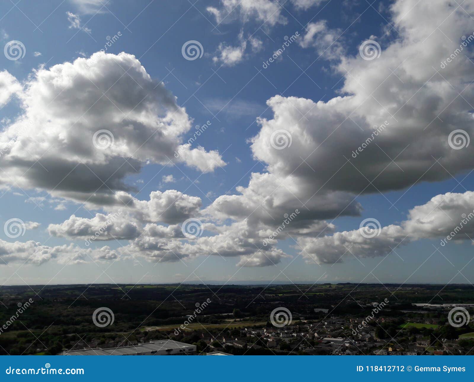 Vue de Billy Wynt photo stock. Image du nuages, cieux - 118412712