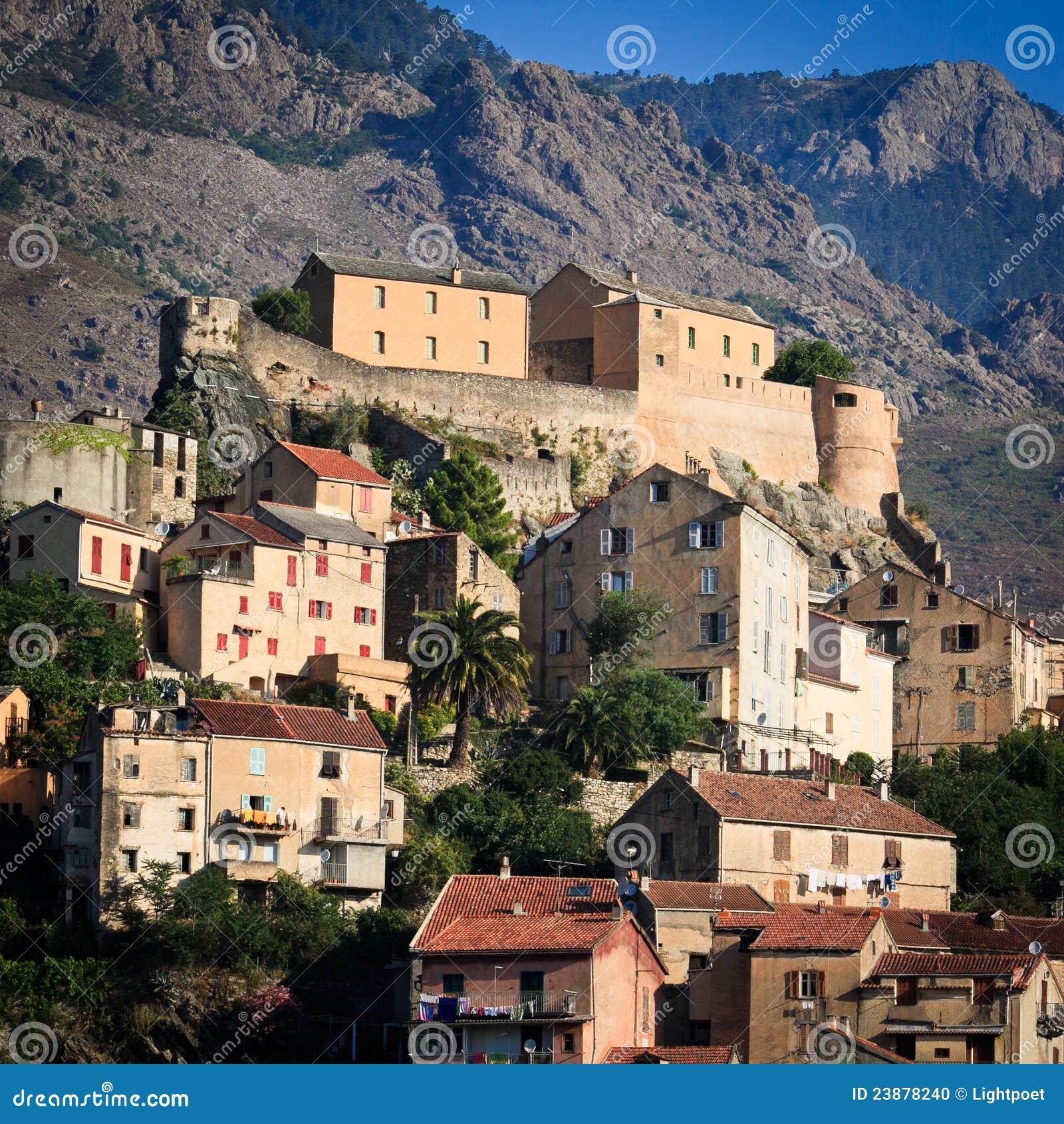 Vue de Corte, Corse photo stock. Image du corse, corte - 23878240