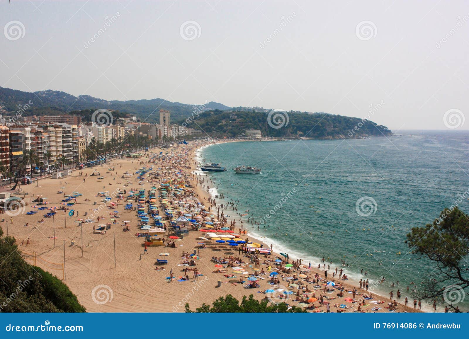 Vue De La Mer Et De La Plage De La Colline Photo stock - Image du ...