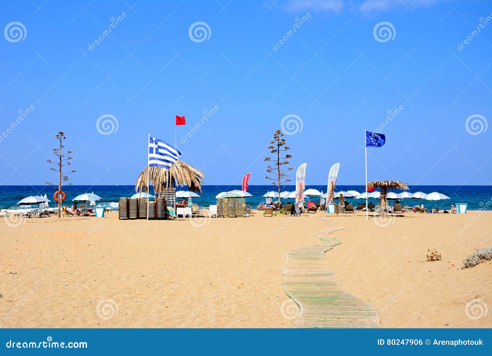 Vue De Plage De Potamos, Malia Photo éditorial - Image of grec, parasol ...