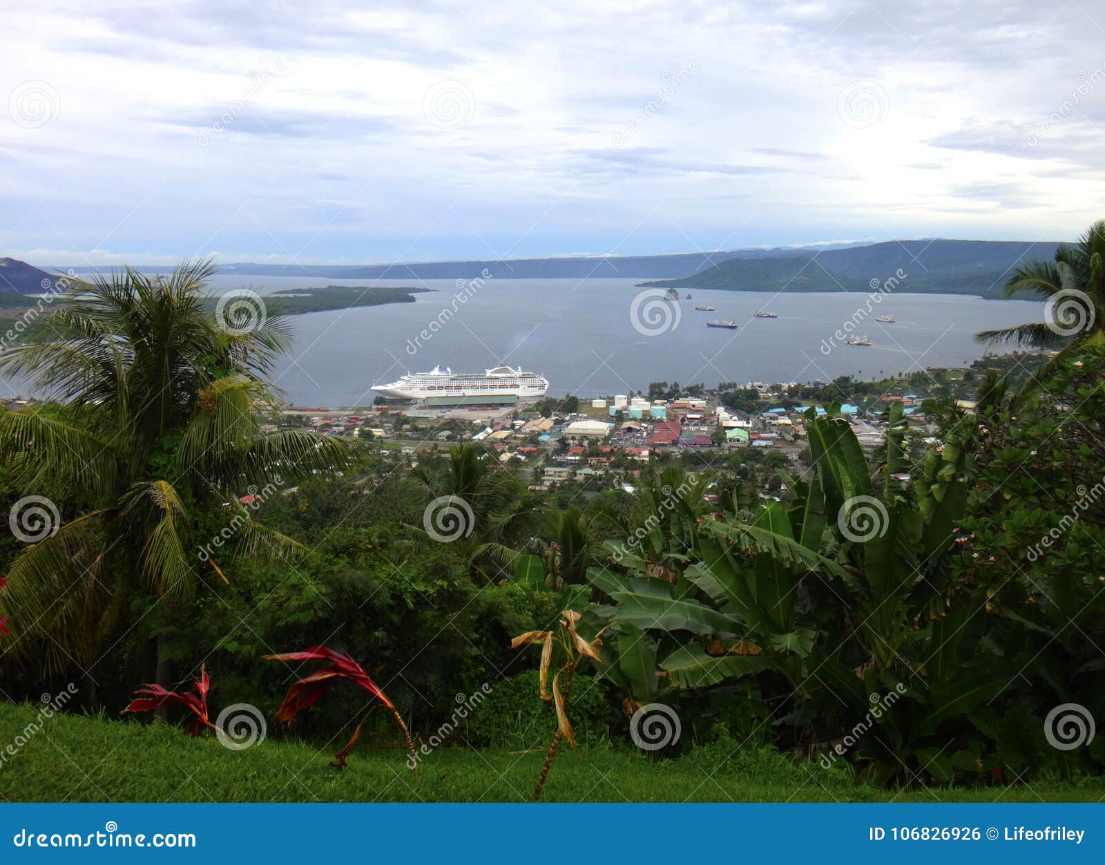 Vue De Rabaul Et De Port De Simpson De Volcano Observatory Look Photo ...