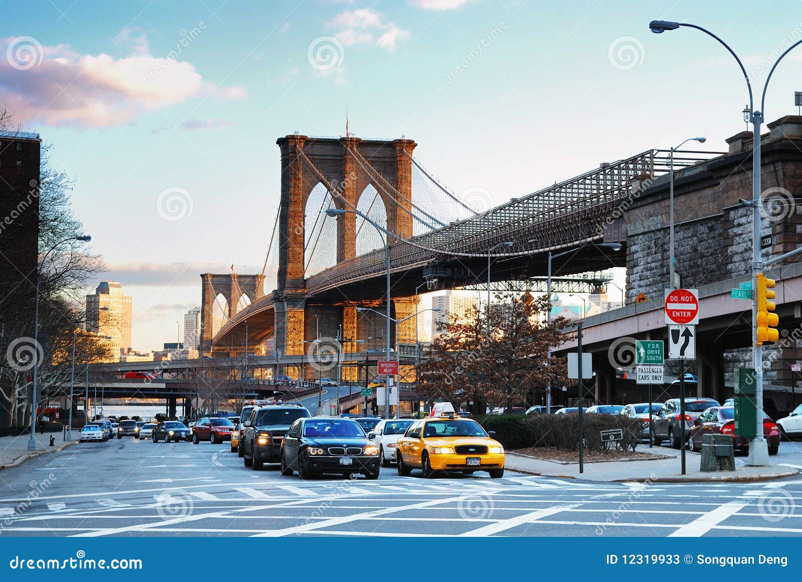 Vue De Rue De New York City Photo stock éditorial - Image du ...