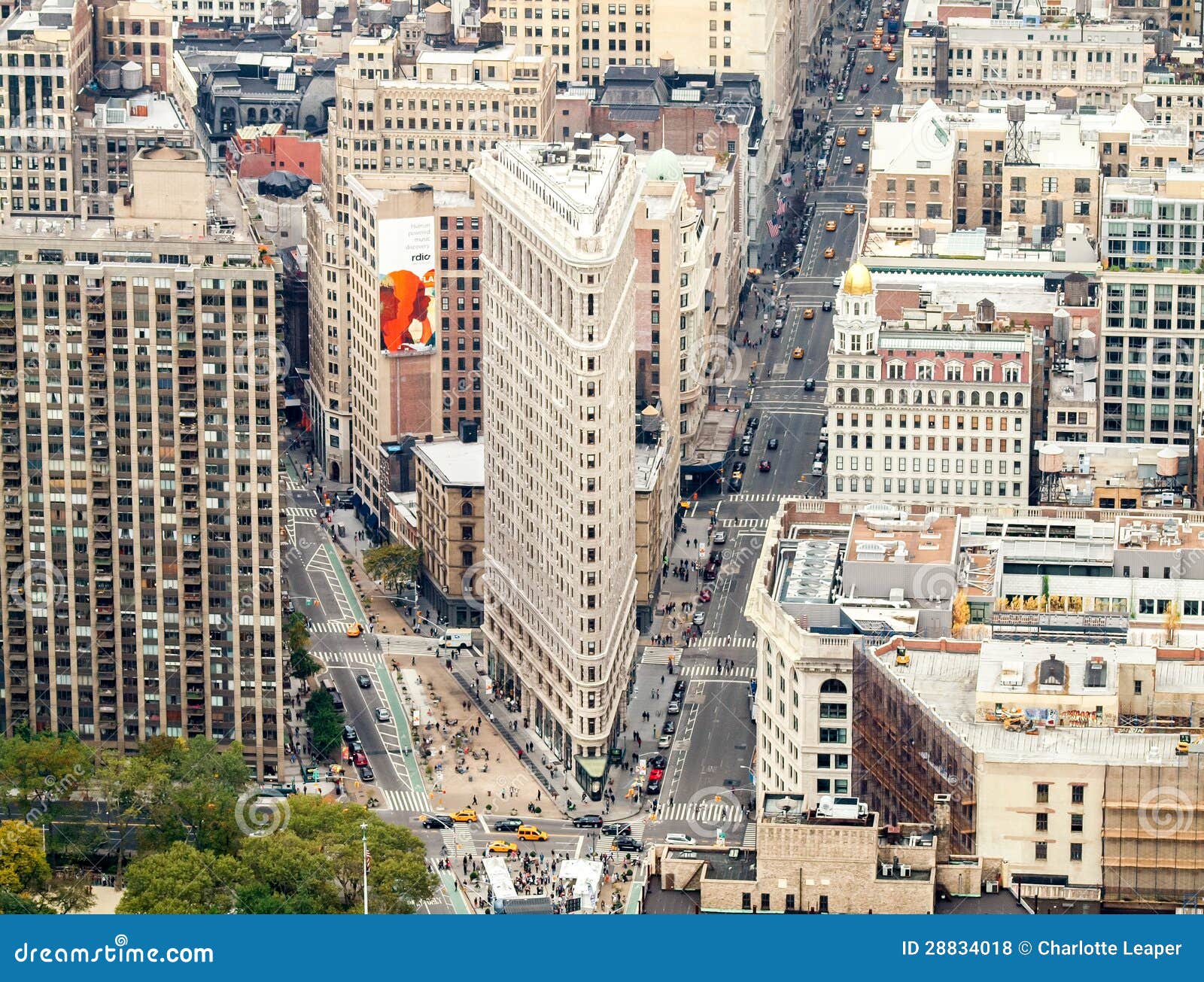 Vue De Rue De New York City Photo stock éditorial - Image du piétons ...