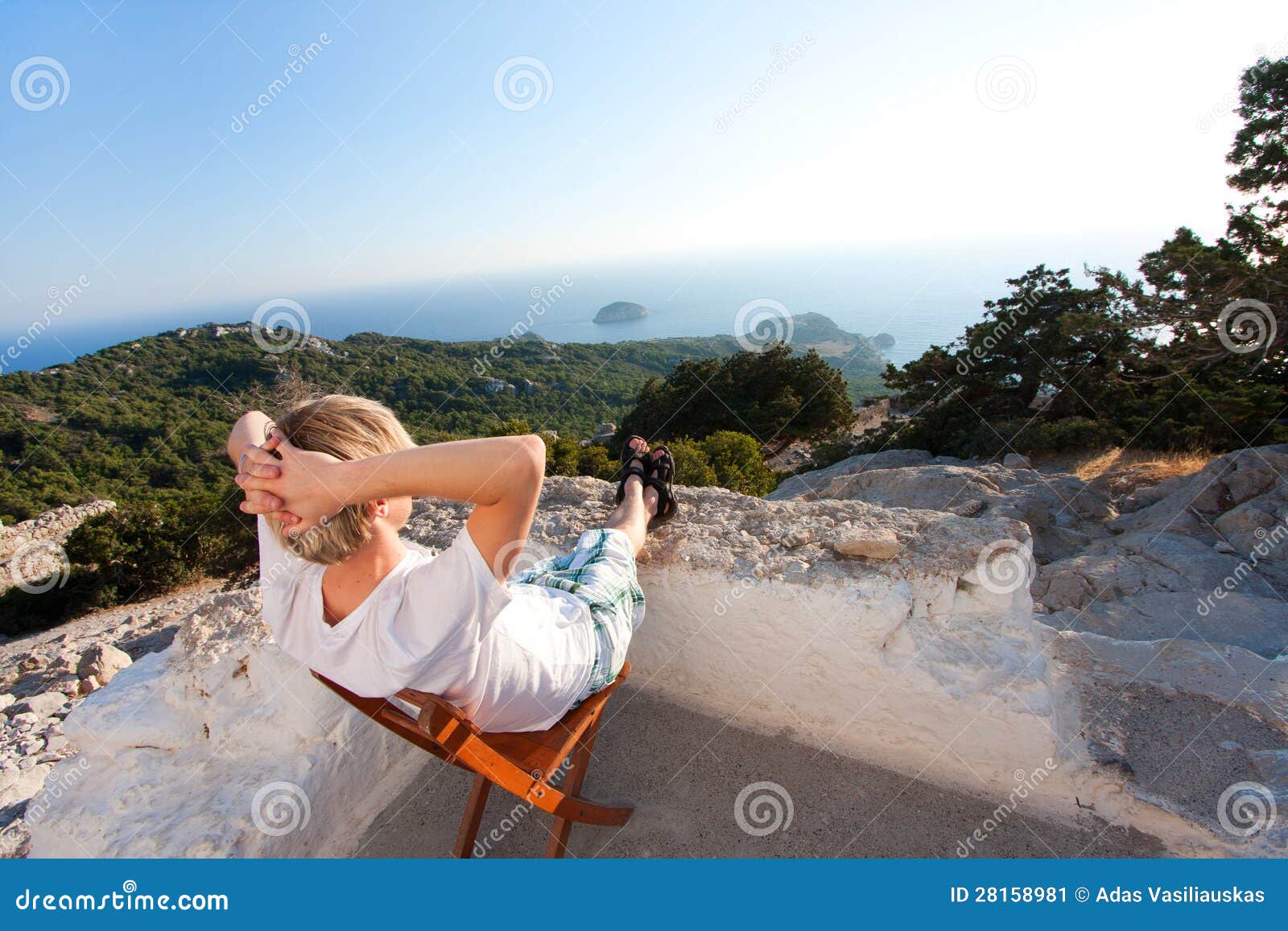 Vue parfaite image stock. Image du appréciez, adulte - 28158981