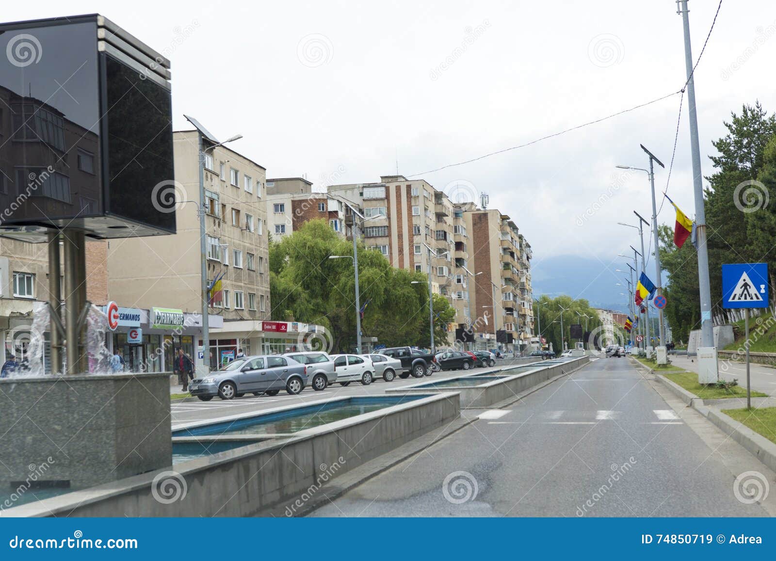 Mihai Viteazu Boulevard from Vulcan City Editorial Stock Image - Image ...