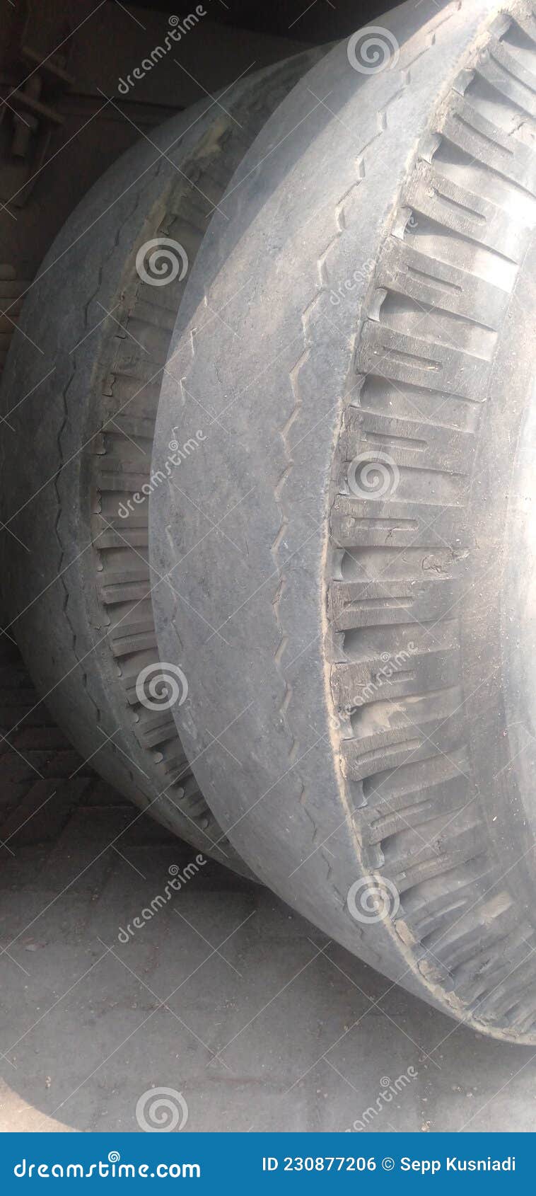 The Vulcanization is Finished Stock Photo - Image of bumper, engine ...