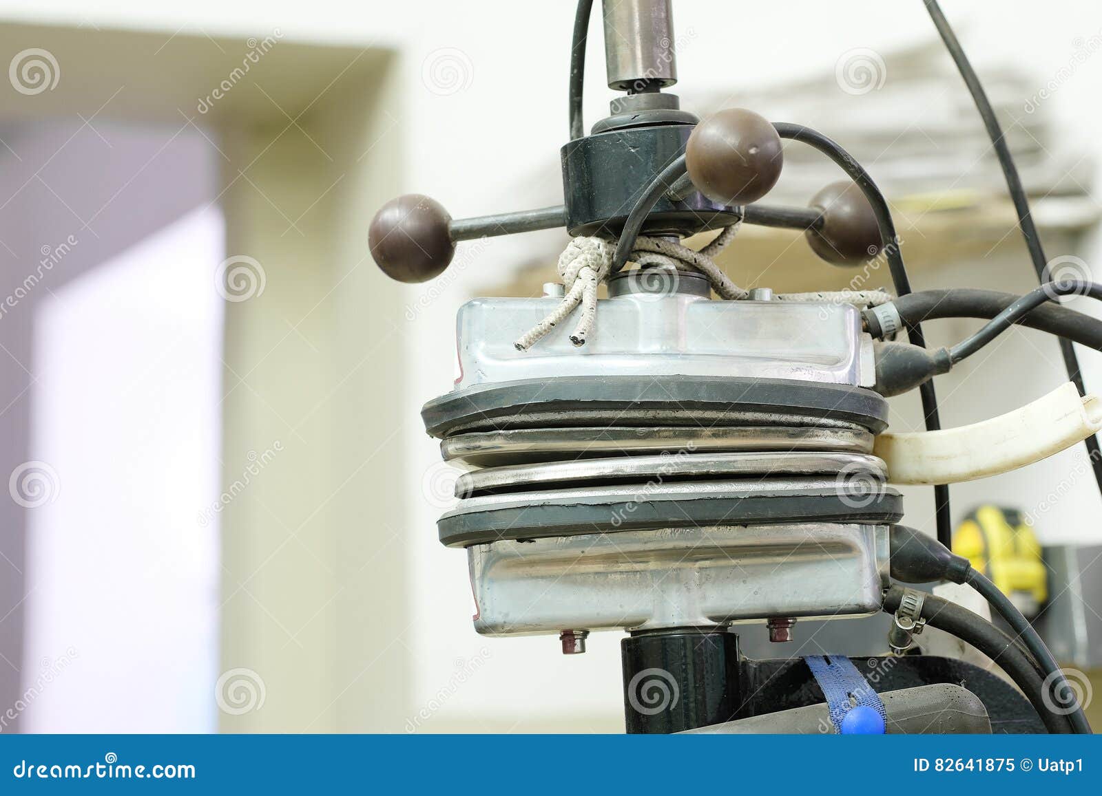 Vulcanization machine stock image. Image of tyre, automotive - 82641875