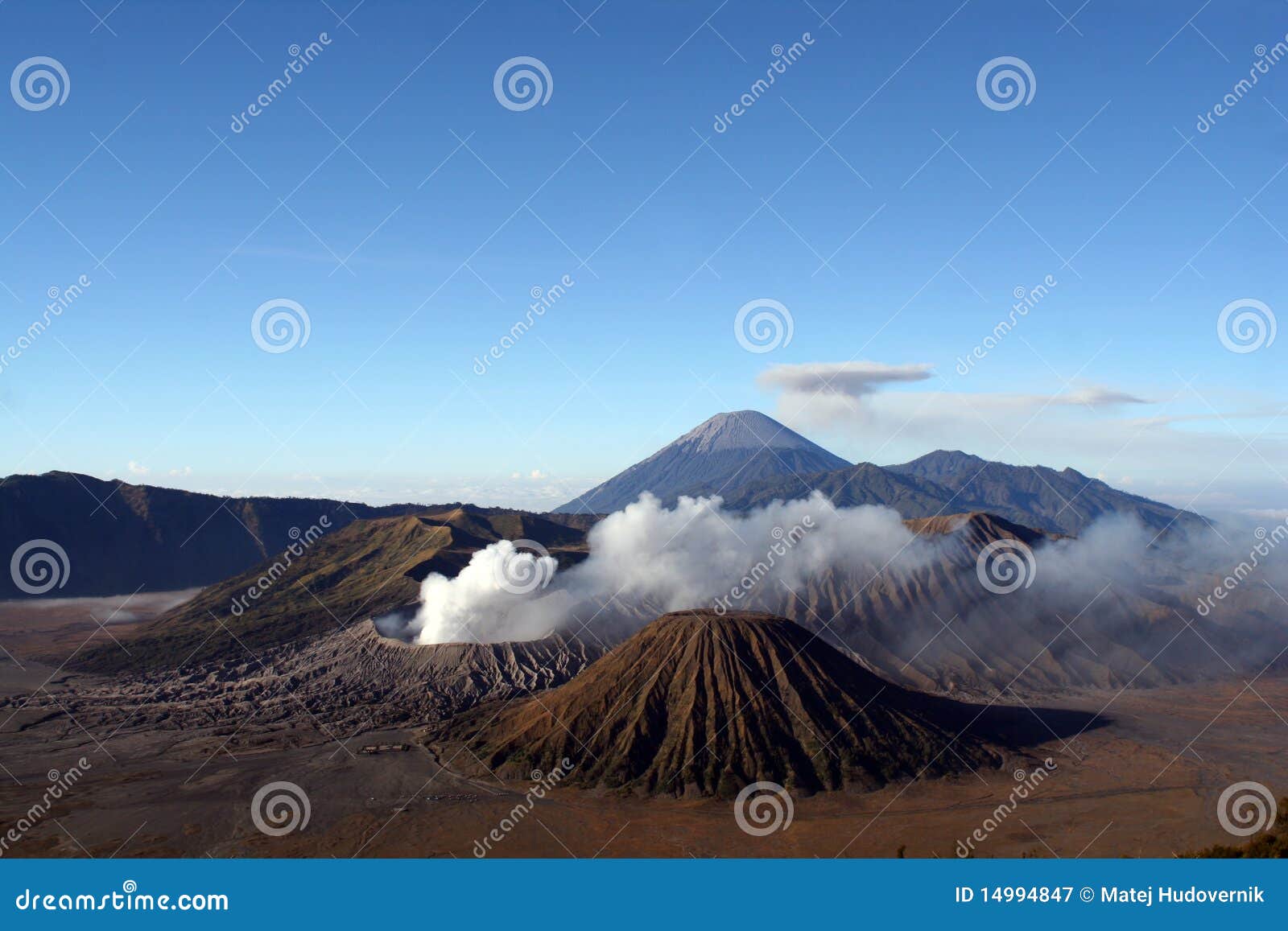 Vulcano Bromo stock image. Image of sunrise, wonder, java - 14994847