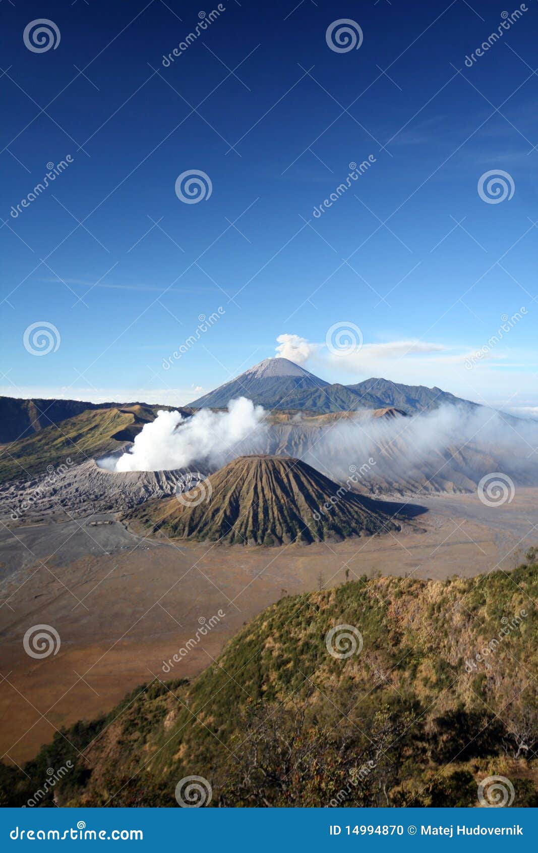 Vulcano Bromo stock photo. Image of bromo, morning, ridge - 14994870
