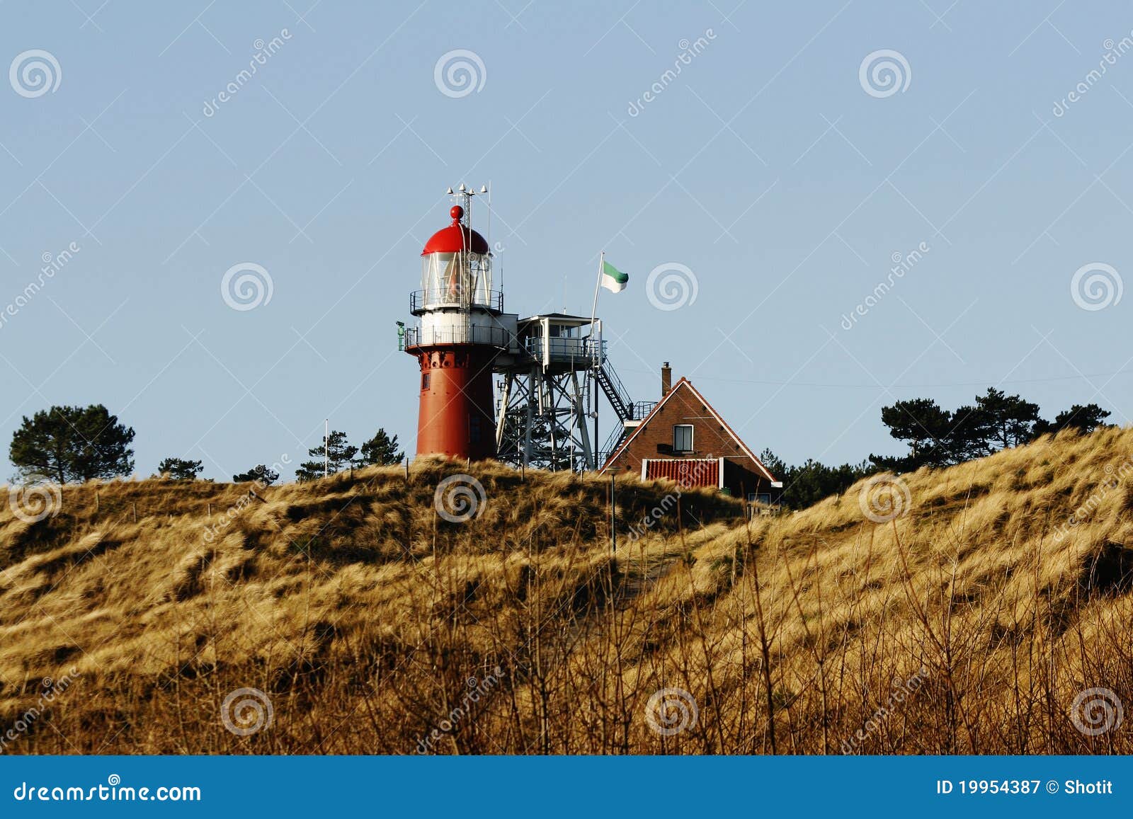 Vuurtoren op Vlieland stock afbeelding. Image of signaal - 19954387