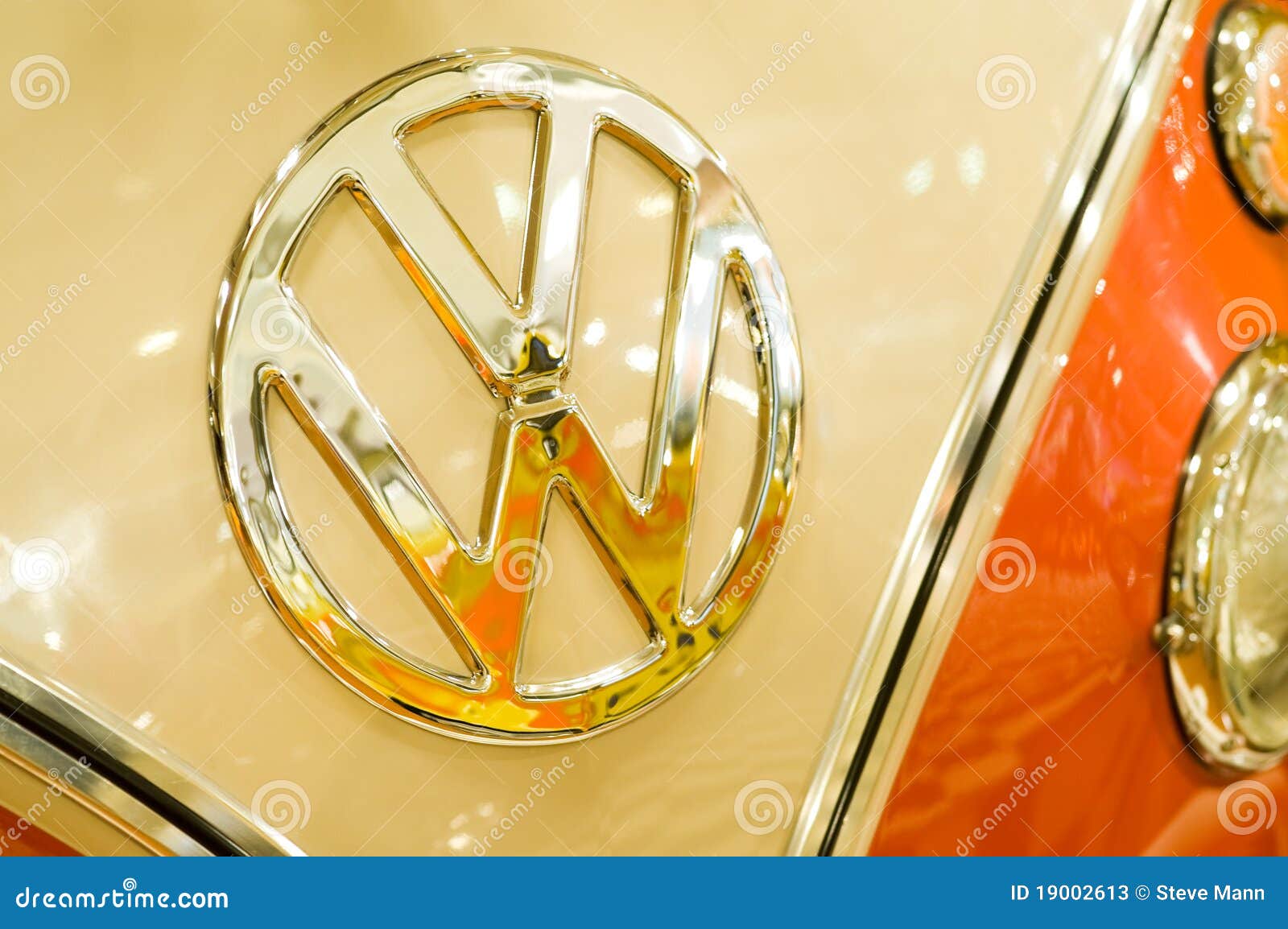 VW badge editorial stock photo. Image of 1960, brand - 19002613