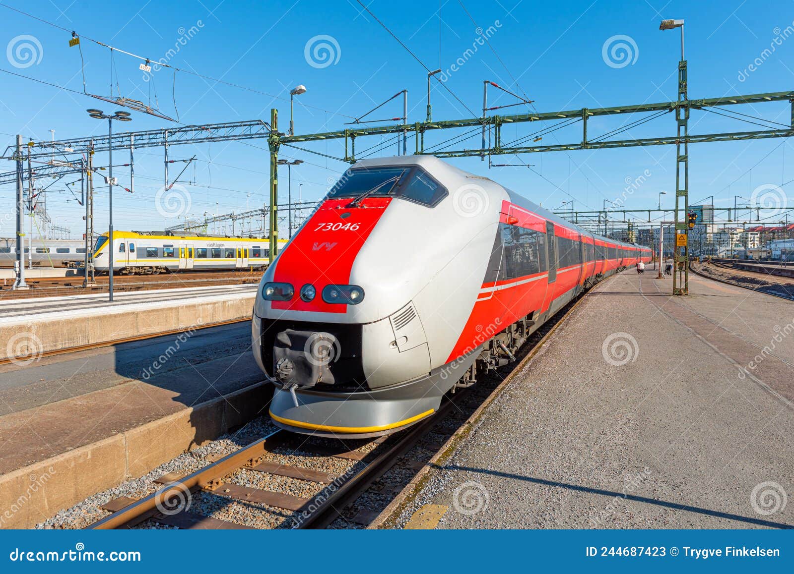 VY Train Arriving Gothenburg Central Station.. Editorial Stock Photo ...