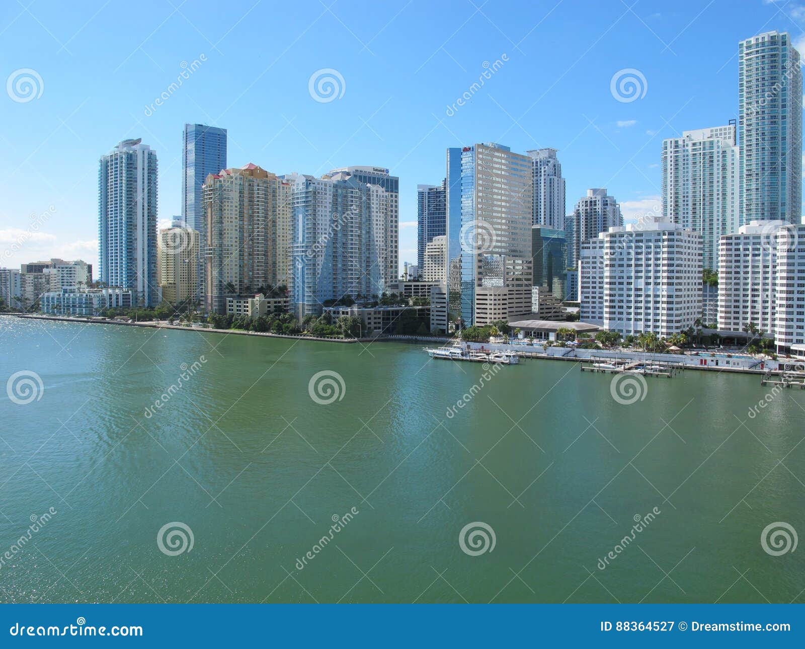 W Centrum Miami, Floryda Linia Horyzontu Fotografia Editorial - Obraz ...