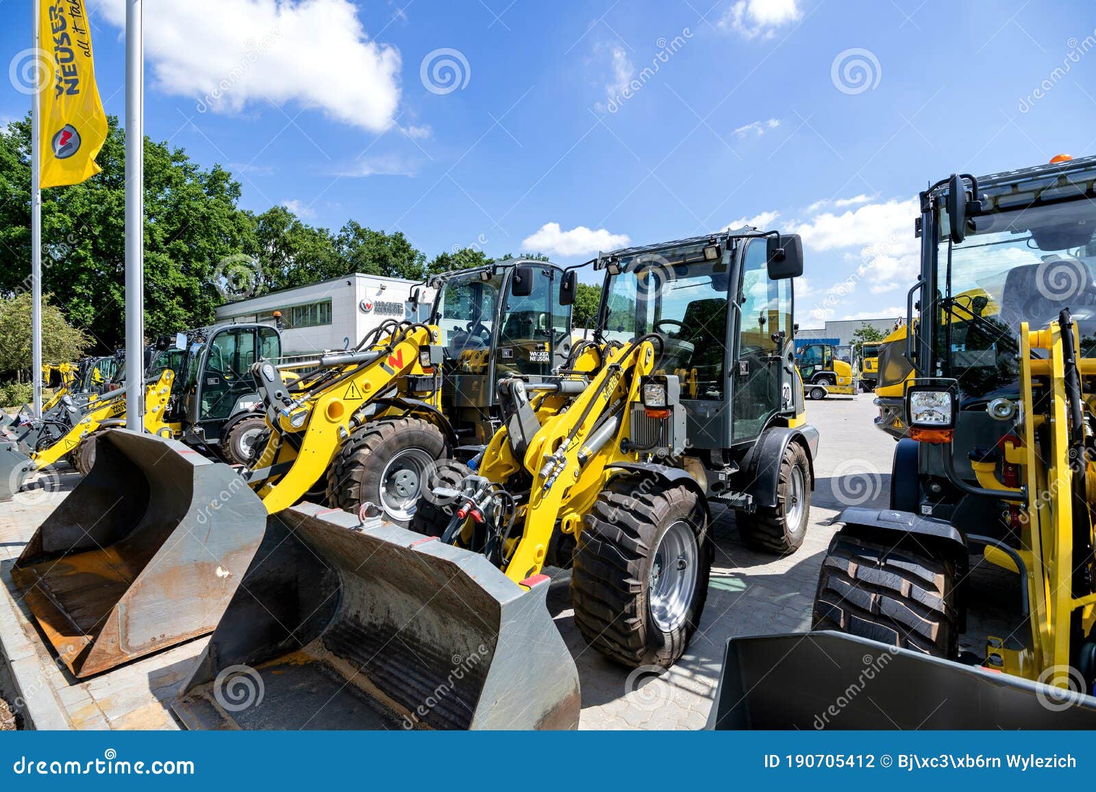 Wacker Neuson editorial photography. Image of dealer - 190705412