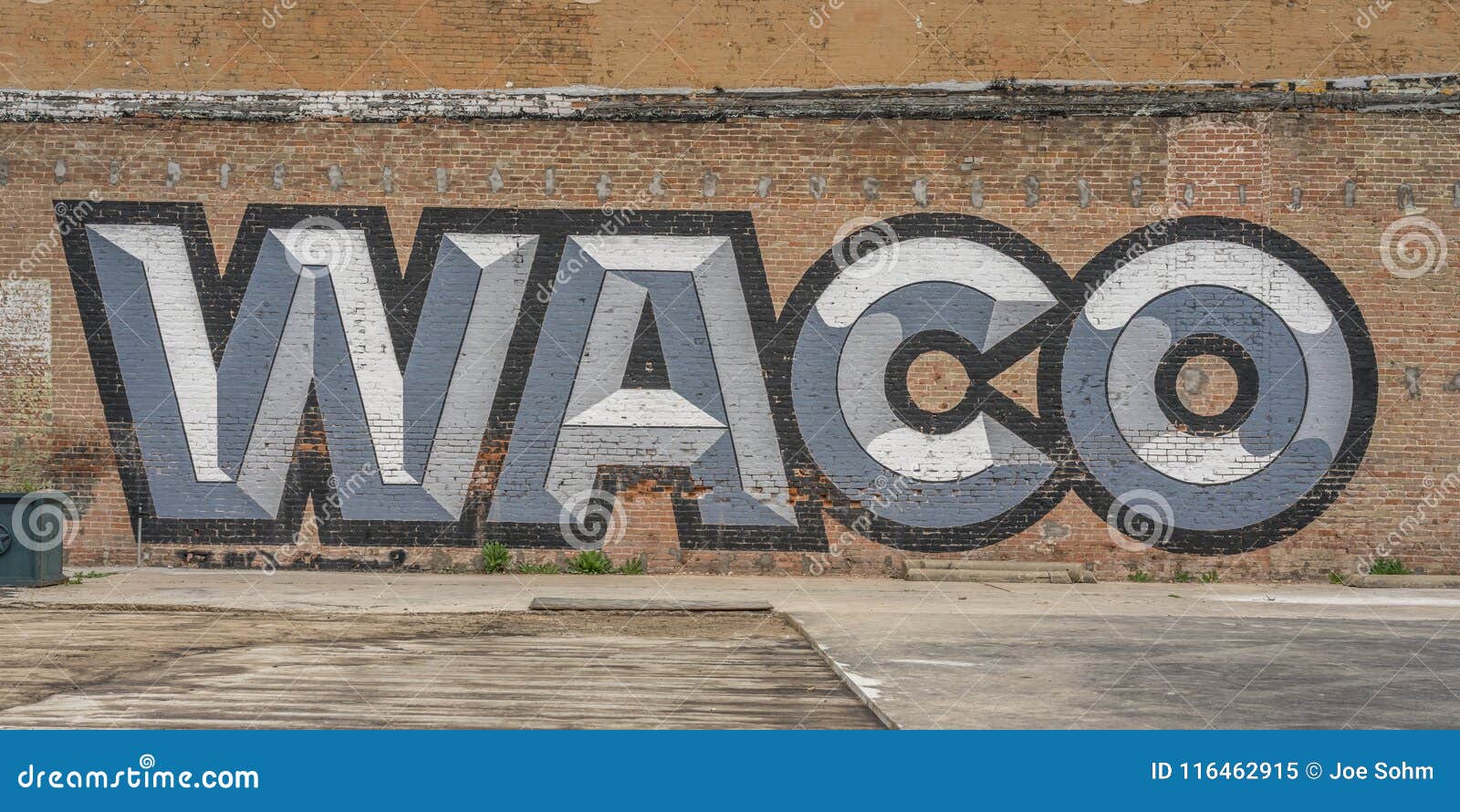 Waco Texas Graffitti,. Red, Isolated Editorial Image - Image of traffic ...