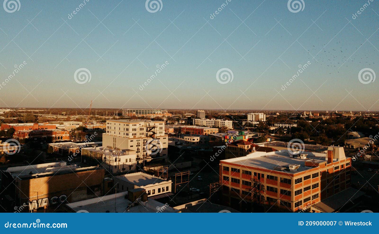 Waco Texas Skyline at Sunset Editorial Photography - Image of drones ...