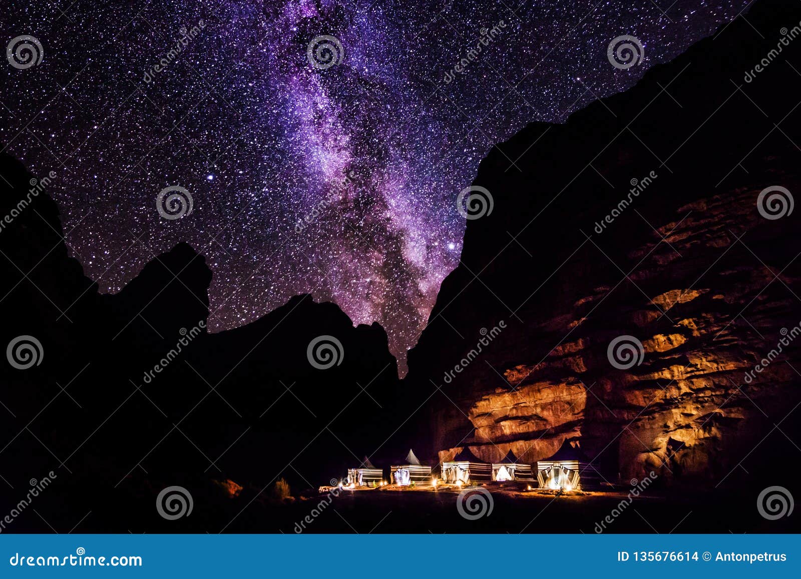Wadi Rum Desert Landscape at Night, Jordan Stock Photo - Image of sand ...