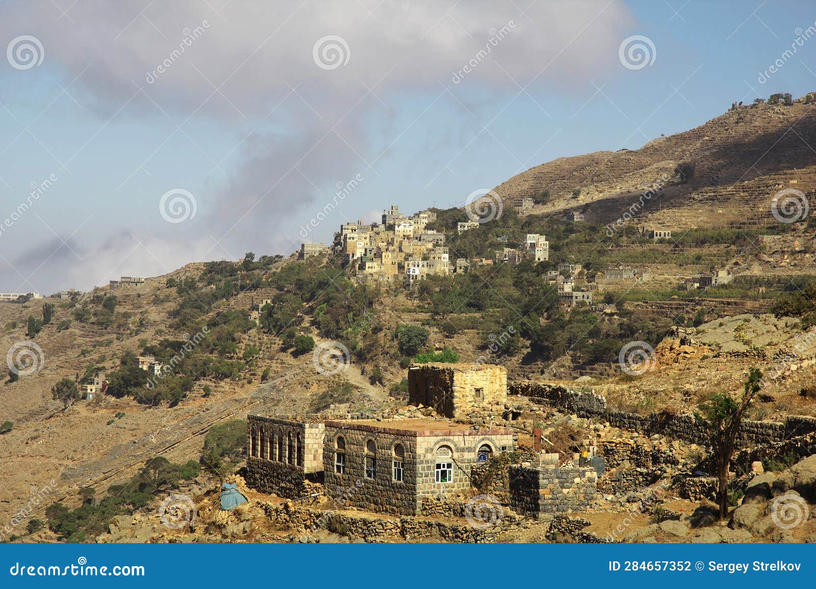 Wadi Sara in Mountains, Yemen Stock Photo - Image of yemen, arabic ...