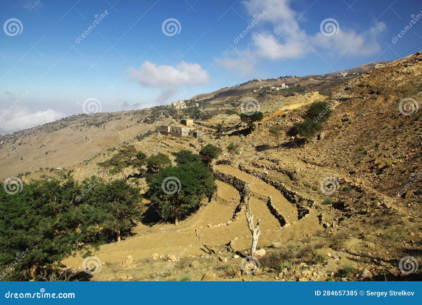 Wadi Sara in Mountains, Yemen Stock Image - Image of village, valley ...