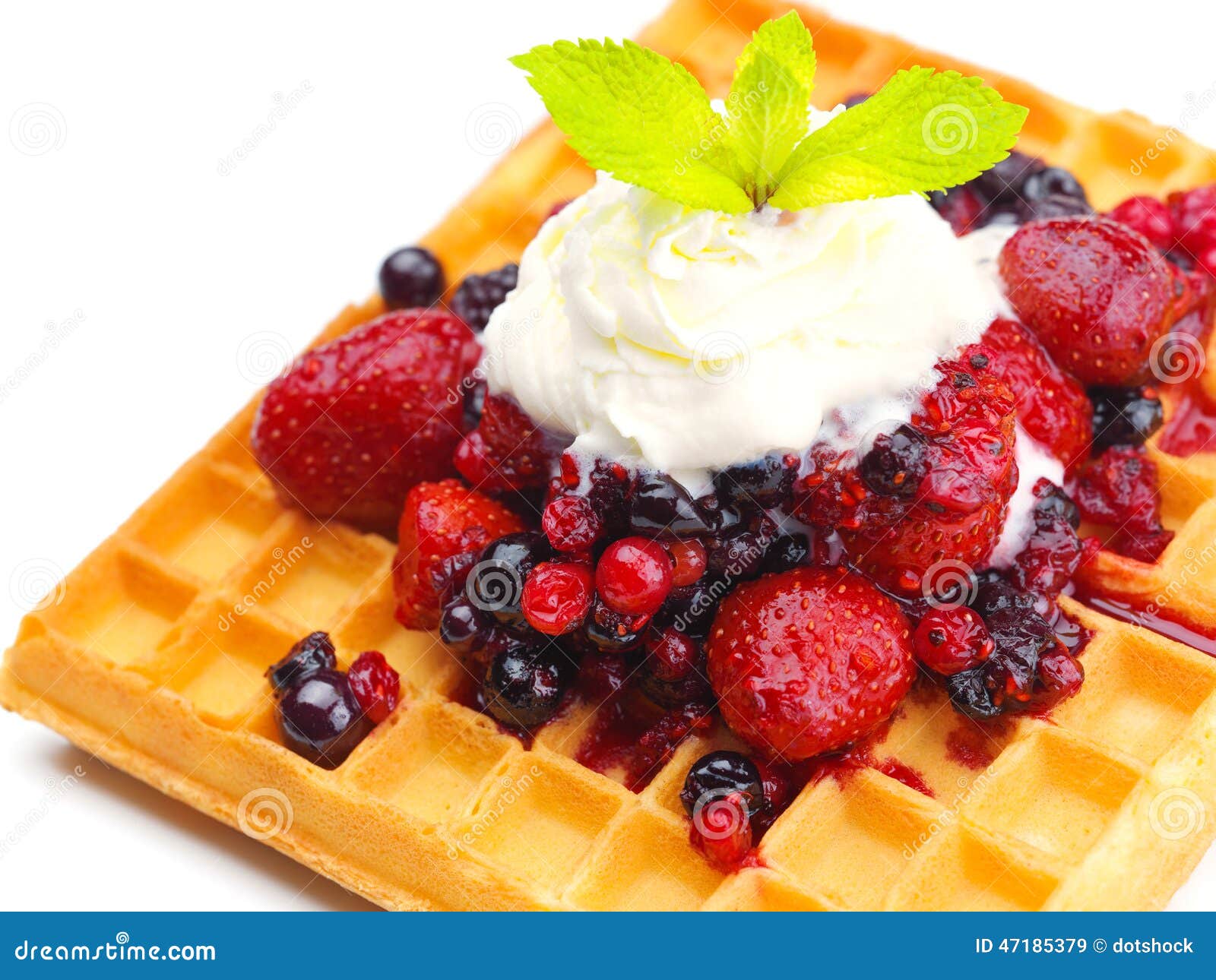 Wafel de fruit image stock. Image du mûre, sain, décoration - 47185379