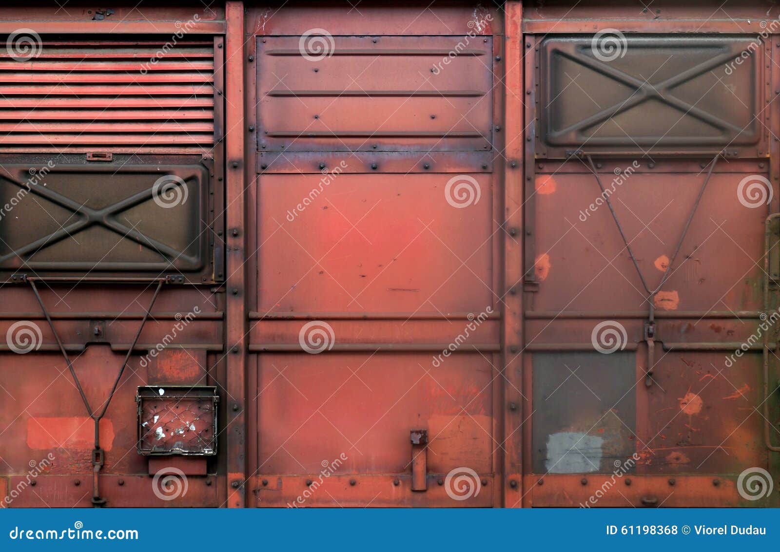 Wagon de chemin de fer photo stock. Image du crasse, fermer - 61198368