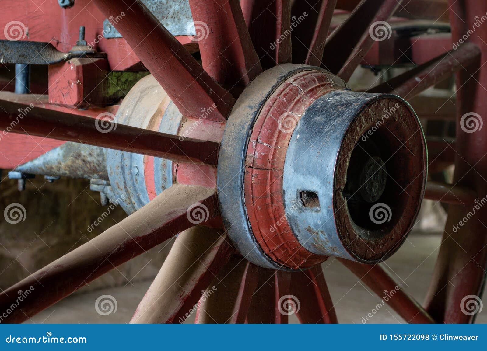 Wagon Wheel Hub stock photo. Image of history, spokes - 155722098
