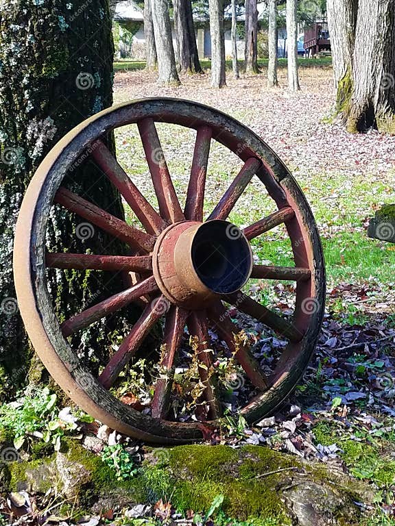 Old time wagon wheel stock photo. Image of wagon, time - 132460904