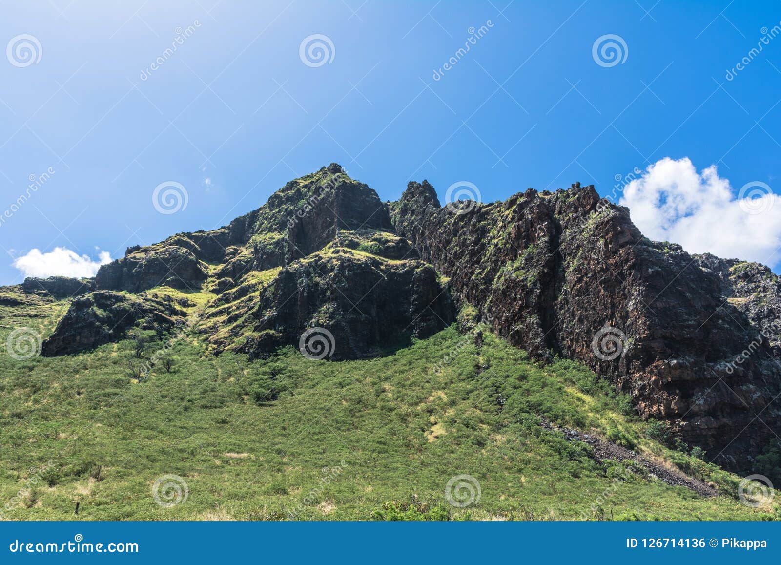 Waianae Mountain Range in West Oahu, Hawaii Stock Photo - Image of ...